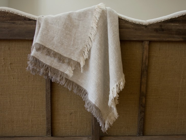 LINEN BLANKET TUTORIAL – the thread