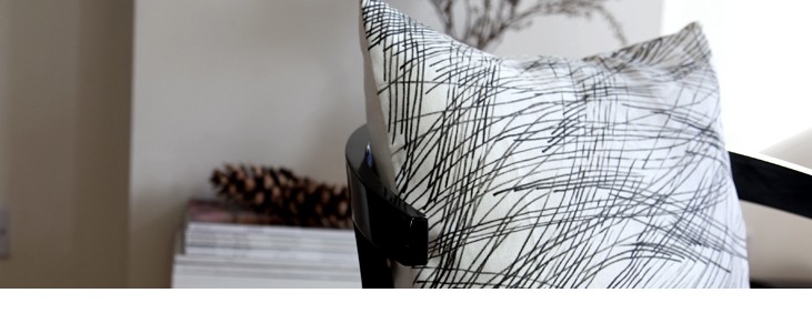 Make your mark Pillow Tutorial – the thread