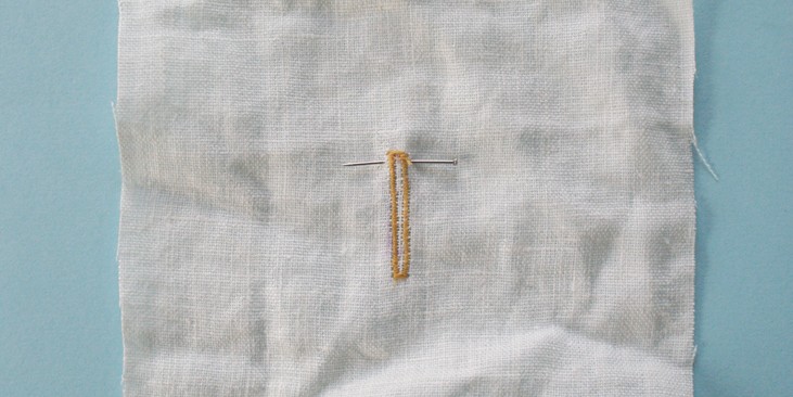 How to sew buttonholes – the thread