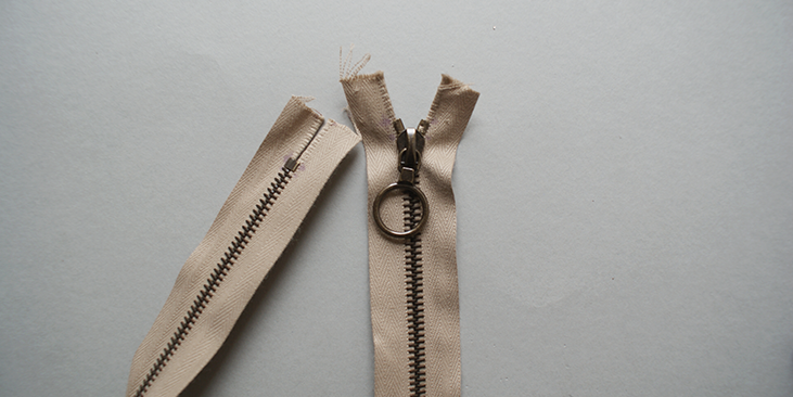 Sewing Essentials: How to adjust your own Zips – the thread