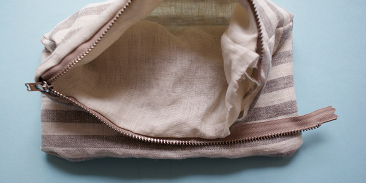 Linen Stripy Pouch Tutorial – the thread