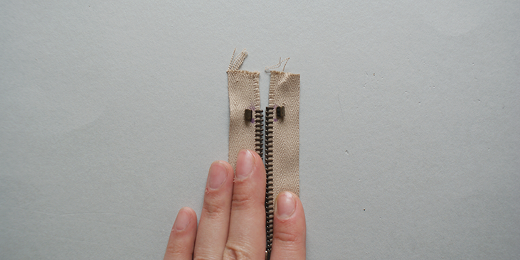 Sewing Essentials: How to adjust your own Zips – the thread