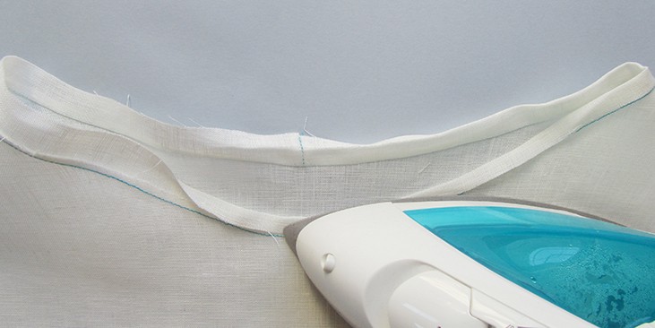 Sewing Glossary: How to Bind A Neckline Tutorial – the thread