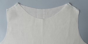 Sewing Glossary: How to Bind A Neckline Tutorial – the thread