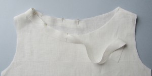 Sewing Glossary: How to Bind A Neckline Tutorial - the thread