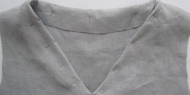 Sewing Glossary: How to Sew a Facing to a V-Neckline Tutorial – the thread