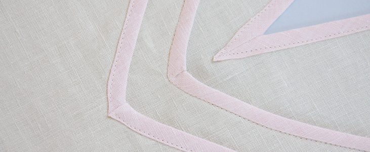 How To Bind Inverted Corners With Bias Tape Tutorial – the thread