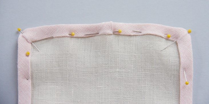 Sewing Glossary: How To Bind Mitered Corners With Bias Tape Tutorial ...