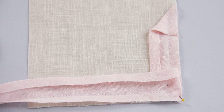 Sewing Glossary: How To Bind Mitered Corners With Bias Tape Tutorial ...