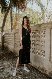 PATTERN REVIEW: FS NICO Dress in Black Midweight Linen – the thread