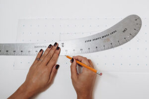 Tutorial: How to Trace Off a RTW Garment – the thread