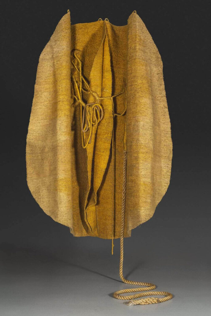 Living Structures and Fibres: Magdalena Abakanowicz – the thread