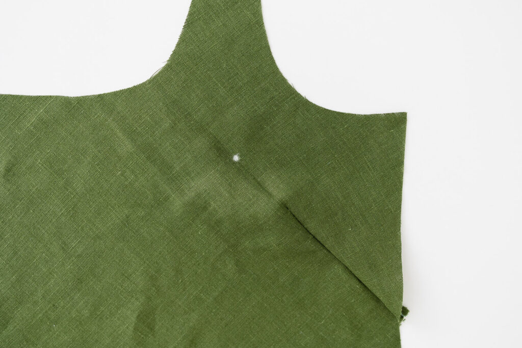 Tutorial: How to Sew the Bust Darts for Nico Pattern – the thread