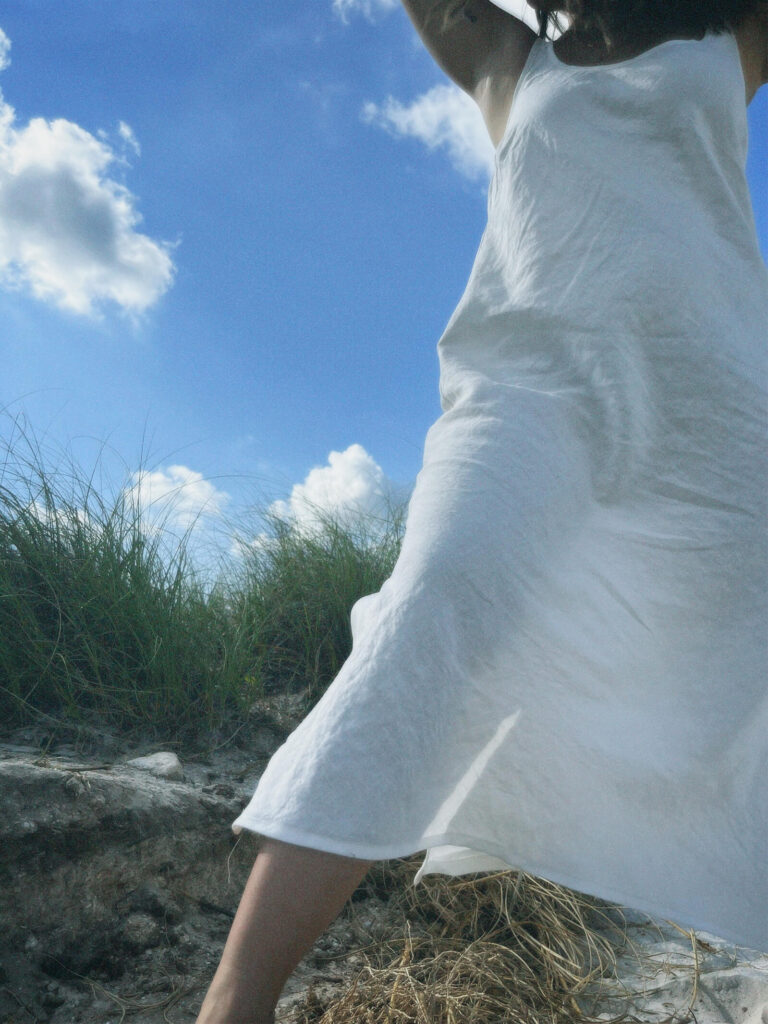 Wearing White After Labor Day- Nico Bias Dress Pattern Review – the thread