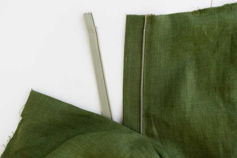 Tutorial: How to Sew the Mykonos Zipper Fly – the thread