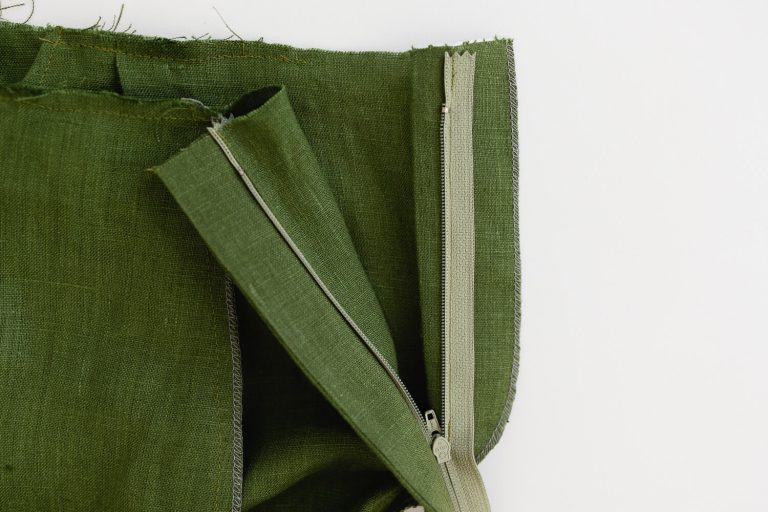 Tutorial: How to Sew the Mykonos Zipper Fly – the thread