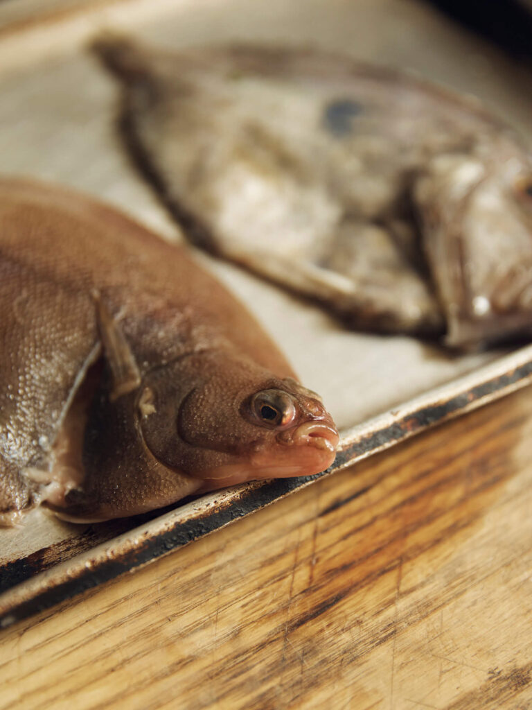 Patra Ni Macchi: Fish Baked in a Banana Leaf with Coriander and Coconut ...