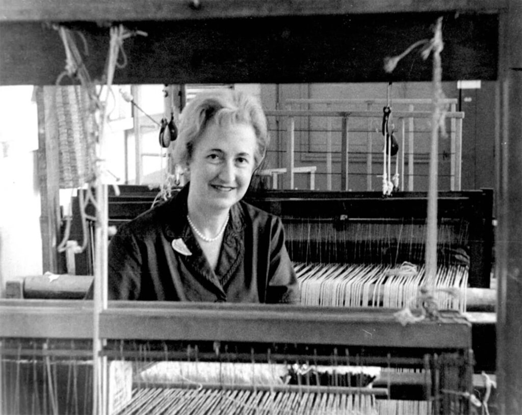 The First Lady of Weaving: Else Regensteiner – the thread