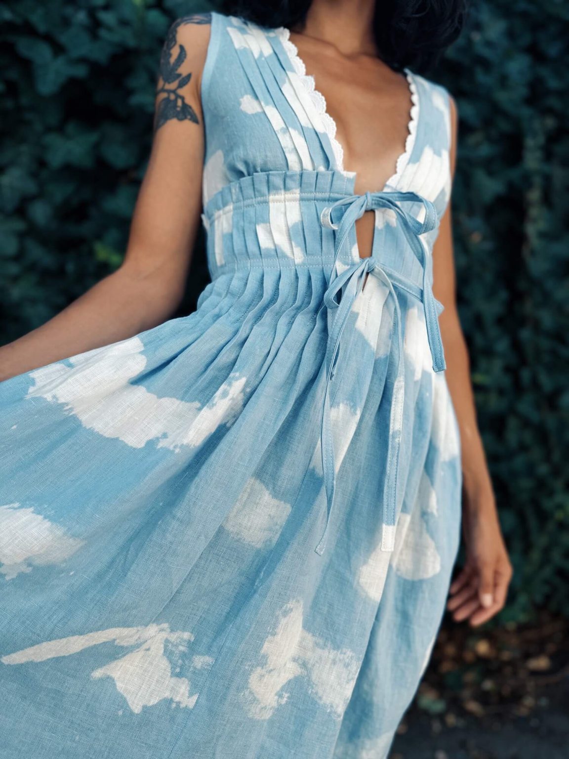 Tutorial: How to Bleach Print Clouds on Linen – the thread