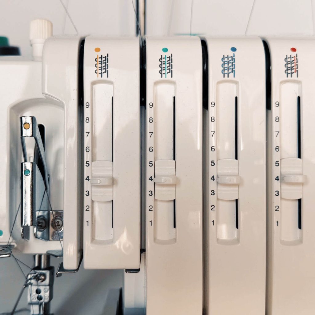 How to Thread an Overlocker (The Easy Way) – the thread