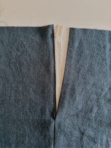 Tutorial: How to Sew a Lapped Zipper – the thread